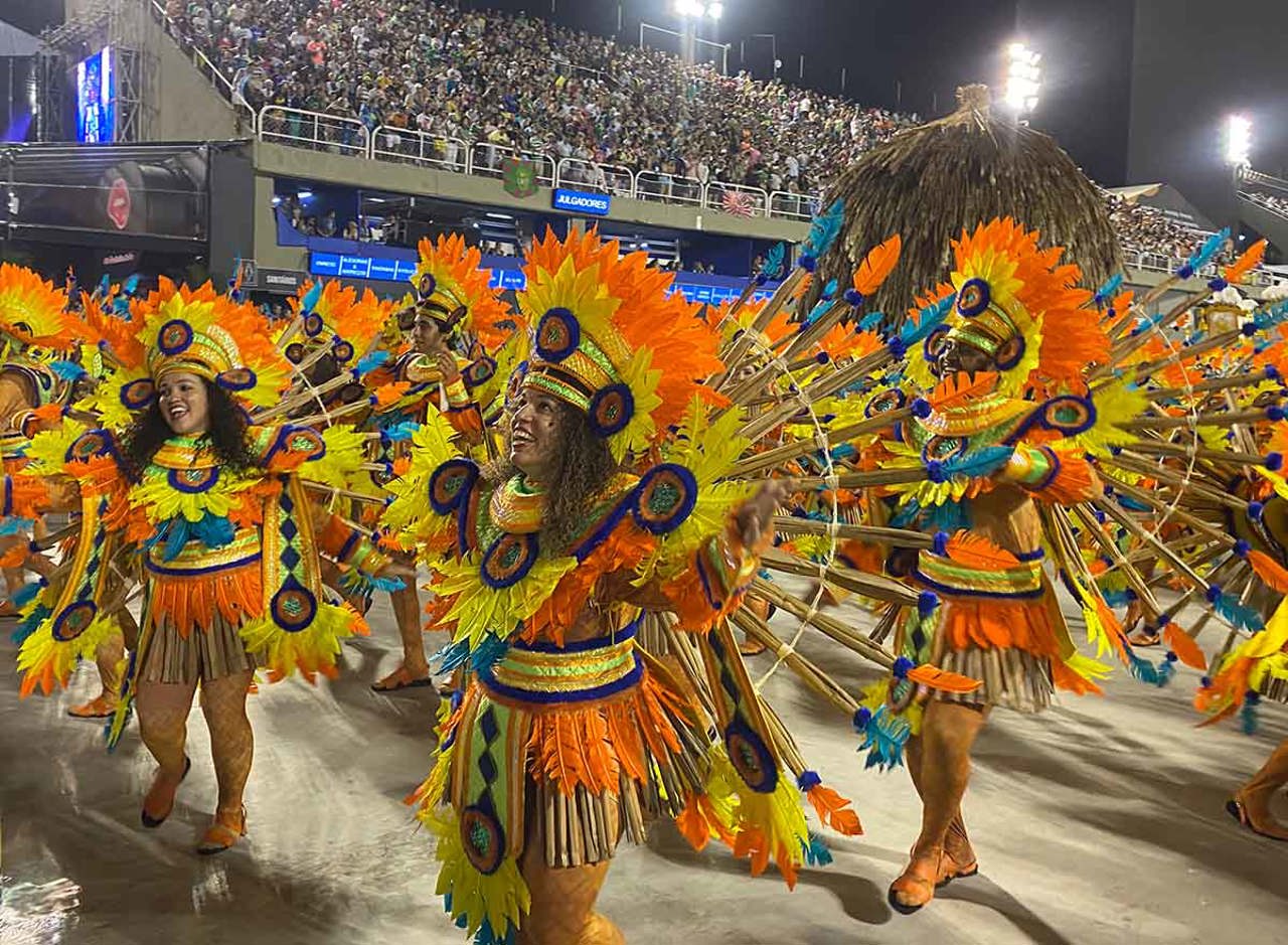 Ultimele pregătiri pentru faimosul carnaval de samba din Brazilia